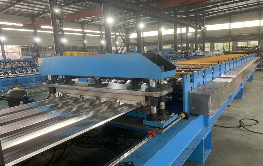 Roof Sheet Roll Forming Machine with Stacker - Roll Forming Machine - CZ Purlin Roll Forming ...