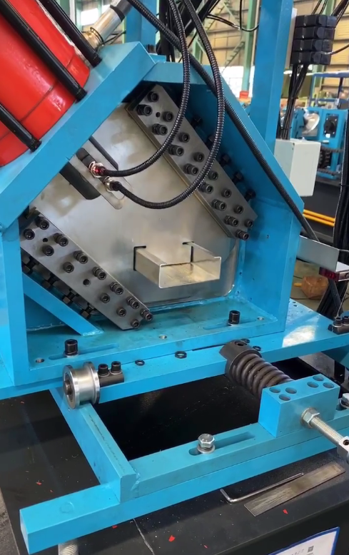 Solar Mounting Bracket Machine (C70-200) - CZ Purlin Roll Forming ...